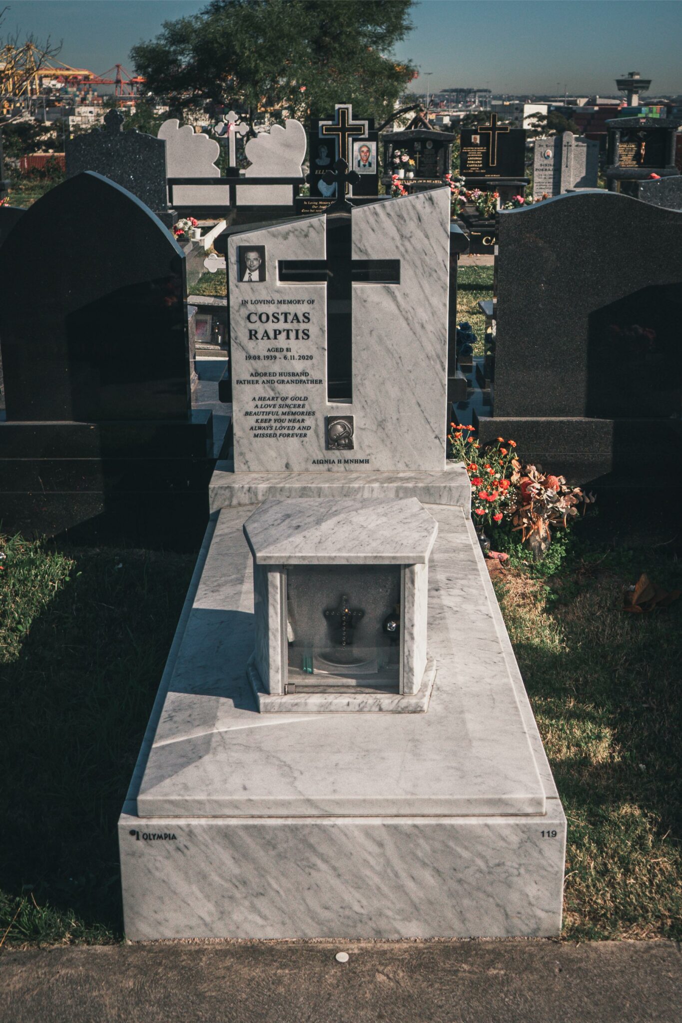 Single Grave Monuments | Single Grave Monuments Sydney